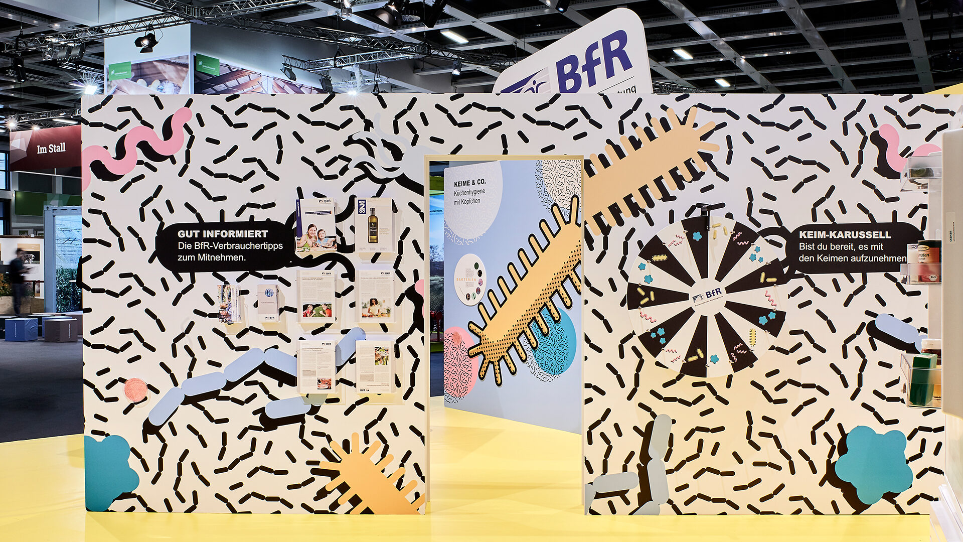 Giant germs and parasite patterns | SIMPLE